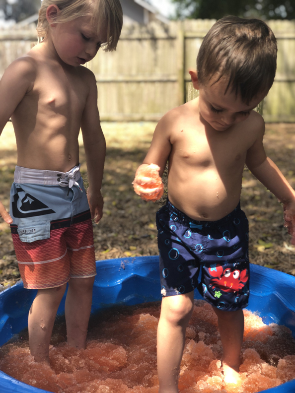 Gelli Baff Slime Review: Bathtub vs Baby Pool – Momtastic Mommy Blog