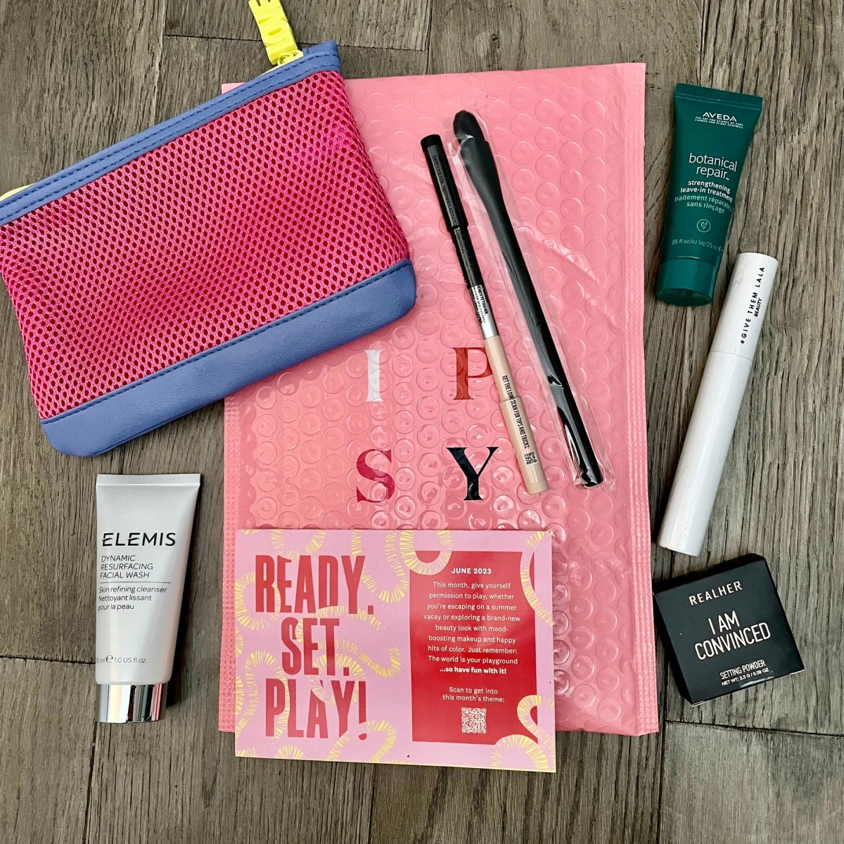 Discover Your Beauty Journey with Ipsy: Why You Should Give it a Try – Momtastic Mommy Blog
