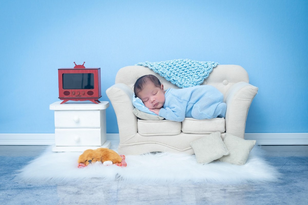 How to Know if Your Baby Is Too Cold or Too Hot While Sleeping ...